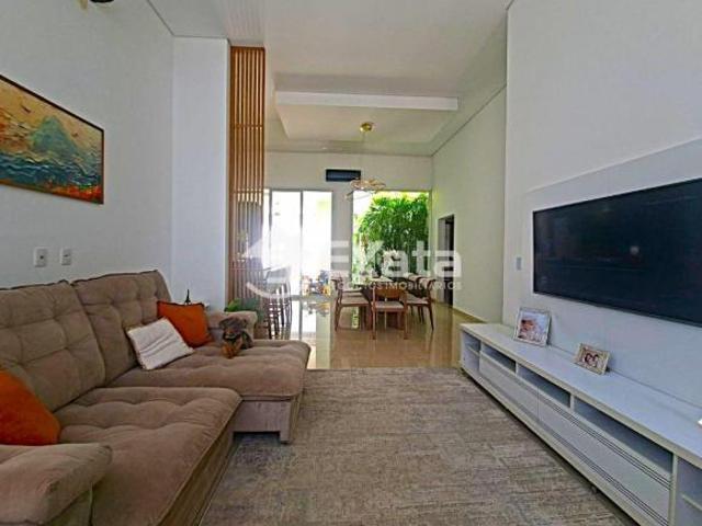 Casa terrea de alto padrao para venda – Condominio Belvedere II – Votorantim/SP