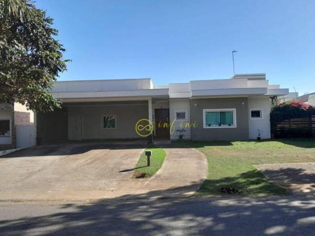 Casa Térrea de Condomínio com 3 Quartos, todos Suítes à venda, 300 m² por R$ 1.990.000 Condomínio V
