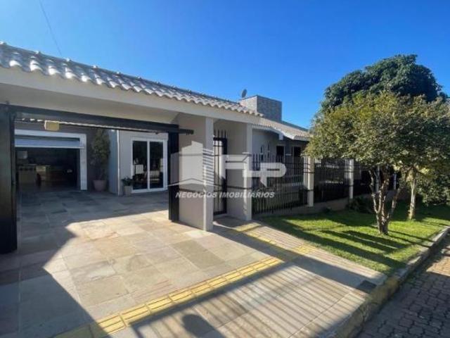 CASA TÉRREA DE ESQUINA NO BAIRRO VILA RICA