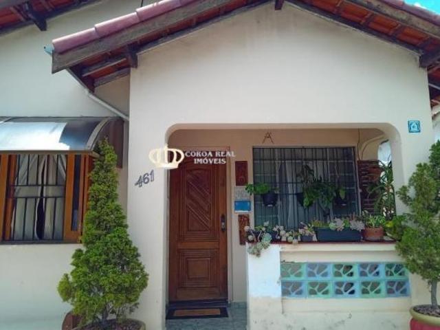 CASA TERREA DE ESQUINA À VENDA!