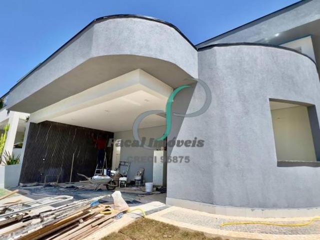 Casa Térrea de Esquina com Energia Fotovoltaica no Mont&apos Alcino