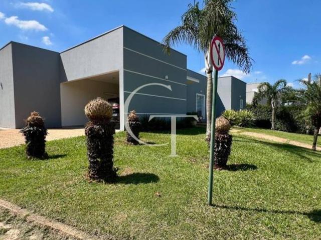 Casa térrea de esquina com piscina no Condomínio Fazenda Palmeiras Imperiais em Salto | 3 suítes | a