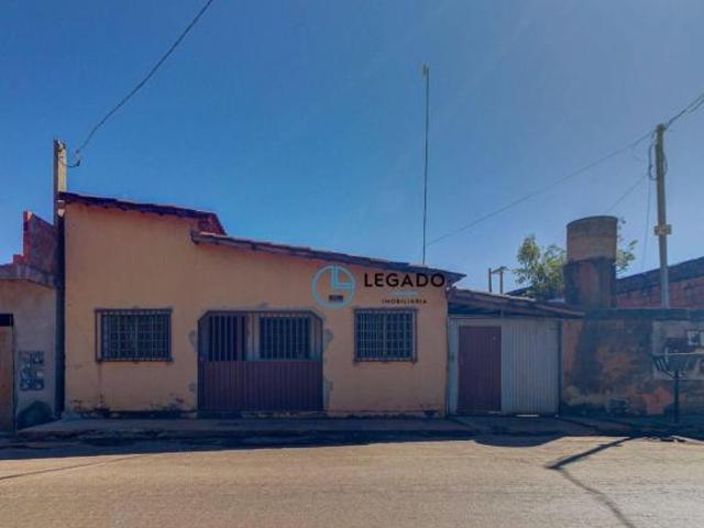 Casa terrea de esquina em frente a IFG 2 quartos