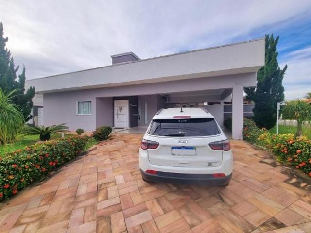 Casa Térrea de Esquina — Sofisticação, Conforto e Sustentabilidade