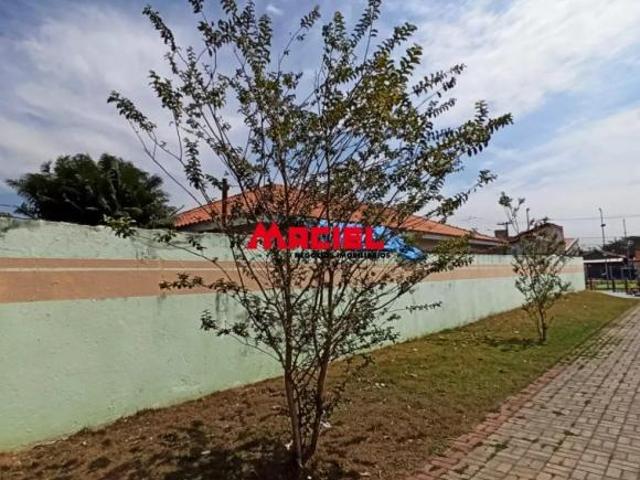 Casa térrea de esquina Vila São Bento 360 m2 de terreno