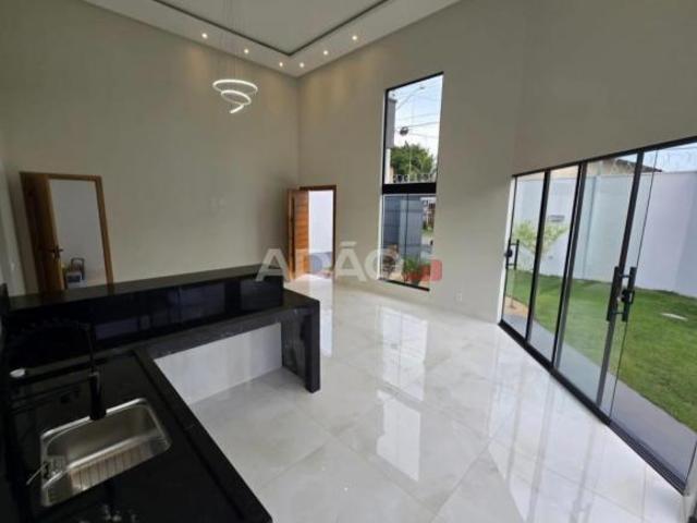 Casa Térrea de Esquina | 115m² | Lote 236m² | Setor Orientville Casa de Rua com 3 Quarto s por R$ 5