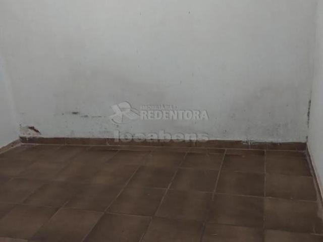 Casa Térrea de Fundos bairro São Francisco