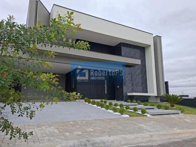 Casa Térrea de Luxo em Condomínio: 3 Quartos, 3 Suítes, 2 Salas, 2 Vagas de Garagem Caçapava SP, S