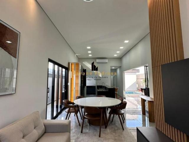 Casa Terrea de Luxo em Condomínio Engenho Velho 182m². 3 Quartos, Suítes Nova Odessa SP