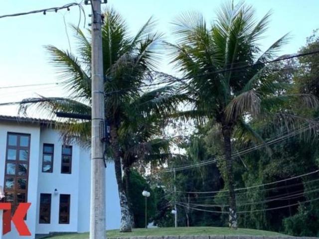 Casa térrea disponível para Venda e Locação no Condomínio Estância Marambaia, Vinhedo/SP. Casa condo