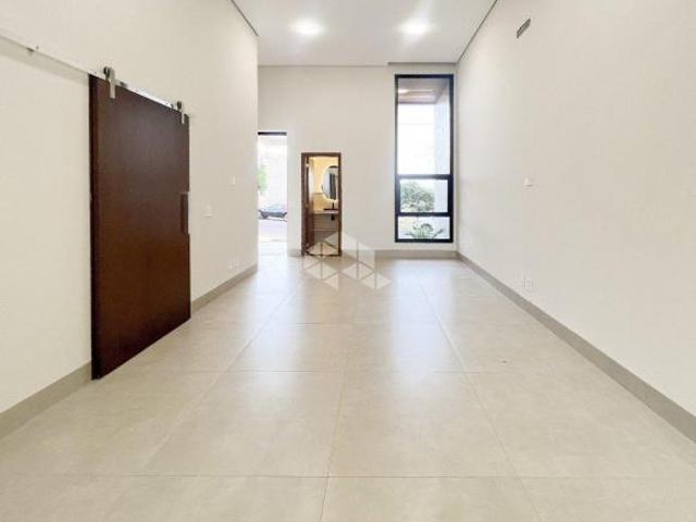 Casa Térrea dos Sonhos no Condomínio Quinta da Mata 3 suites 2 vagas lazer completo