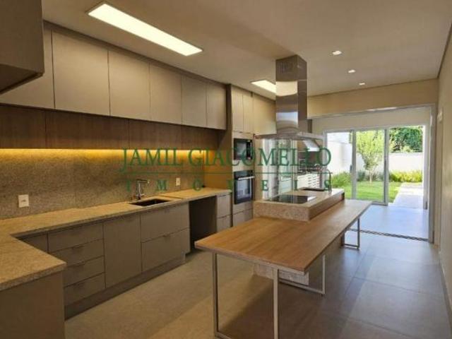 Casa TÉRREA e NOVA em Condomínio, à venda, em Jundiaí Brisas da Mata AT: 300,00m² e AC: 176,00m²