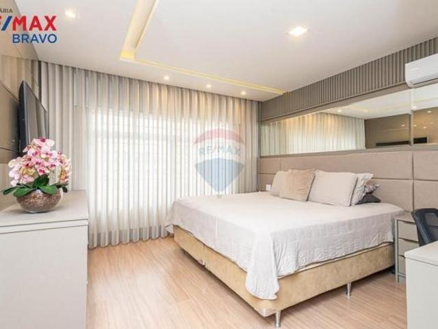 Casa Térrea e Sobrado 3 quartos, 8 vagas Cajuru