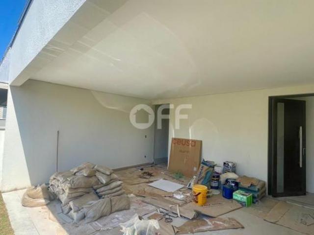 Casa térrea è venda em condomínio fechado