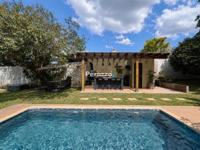 Casa Térrea em Terreno de 1.006,18 m² com Piscina, Espaço Gourmet Completo e Pomar com Árvores Frutí