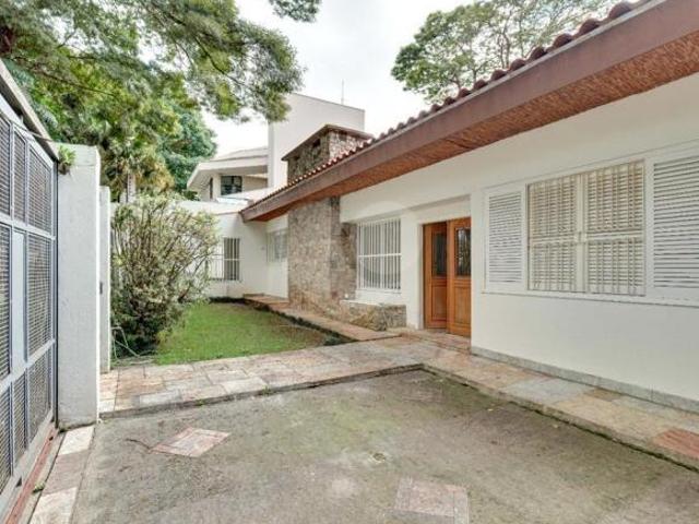 Casa Tèrrea em Vila Fechada 3 quartos á venda no Alto da Boa Vista, São Paulo