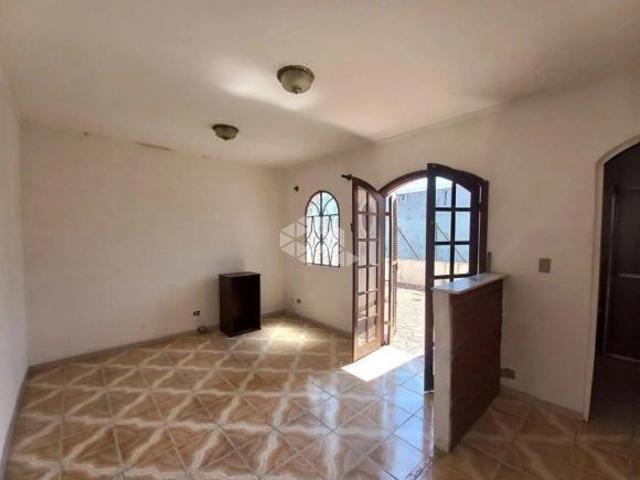CASA TERREA EM VILA ROMANA