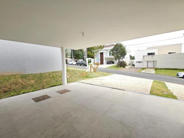 Casa Térrea em Alphaville Graciosa Residencial Pinheiros 218m² 4 suítes