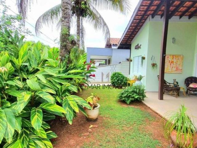 Casa Térrea em condomínio na região da praia de Pernambuco no Guarujá!