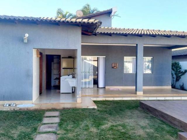 Casa térrea em condomínio na Vicente Pires – Conforto, segurança e lazer em um só lugar!