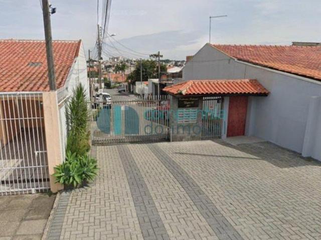 Casa Térrea em condomínio no Xaxim
