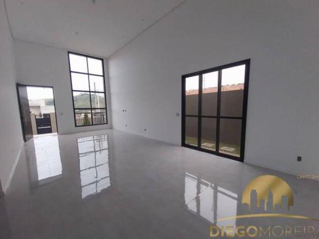Casa Térrea em Condomínio – Atibaia/SP