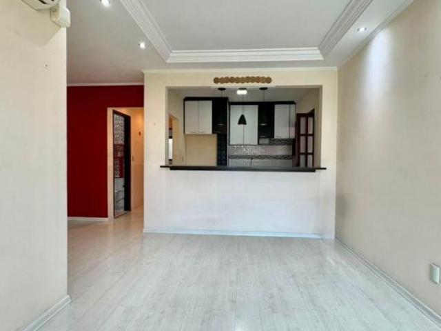 Casa térrea em condomínio com 4 dormitórios à venda na Vila Haro em Sorocaba, SP