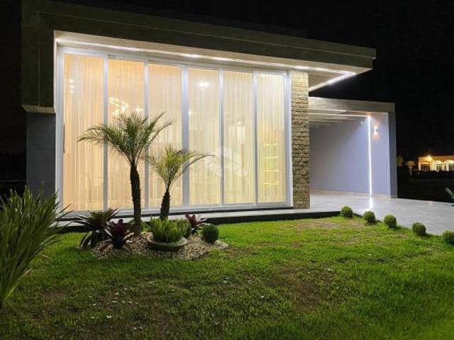 Casa Térrea em Condomínio com 4 suítes mobiliada e decorada no Terrasul em Capão da Canoa