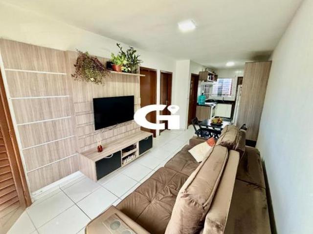 Casa térrea em condomínio com 2 quartos no Santa Cândida e vaga de garagem Cur
