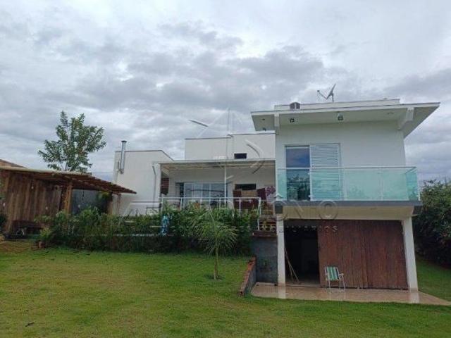 CASA TERREA EM CONDOMINIO COM 3 DORM. FAZENDA ALTA VISTA