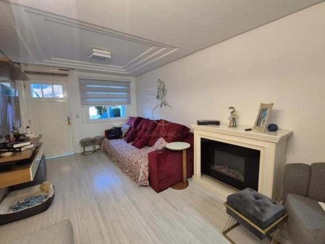 CASA TÉRREA EM CONDOMINIO COM 3 QUARTOS, SUITE 2 VAGAS DE GARAGEM BAIRRO ESTANCIA VELHA CANOAS/