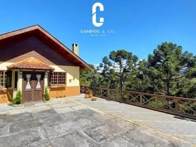 Casa Térrea em Condomínio em Campos do Jordão