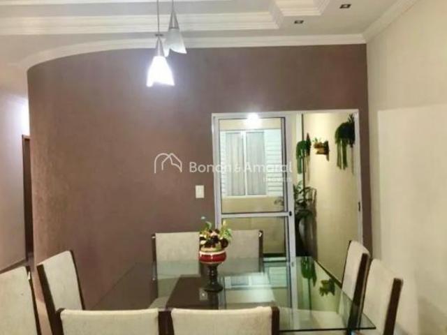 Casa térrea em Condominio fechado