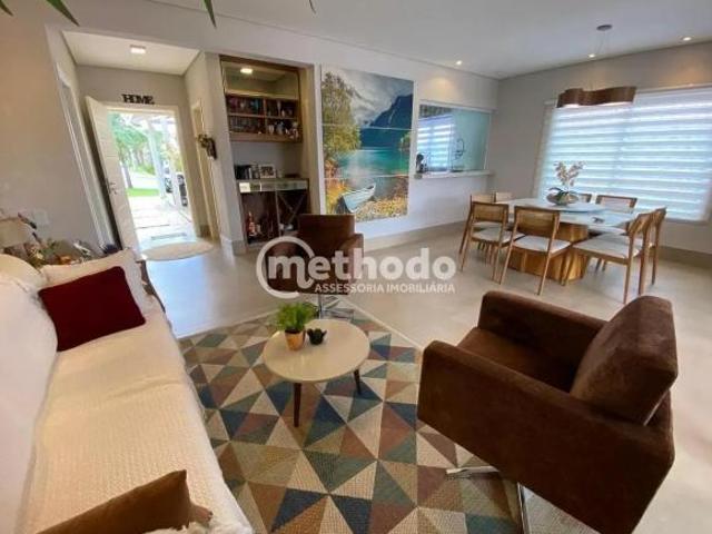 Casa térrea em condomínio fechado com 3 suítes à venda, 230 m² por R$ 2.230.000,00 Barão Geraldo
