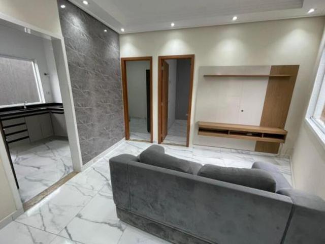 Casa Térrea em Condomínio Fechado no Caiçara, 2 Quartos e Garagem