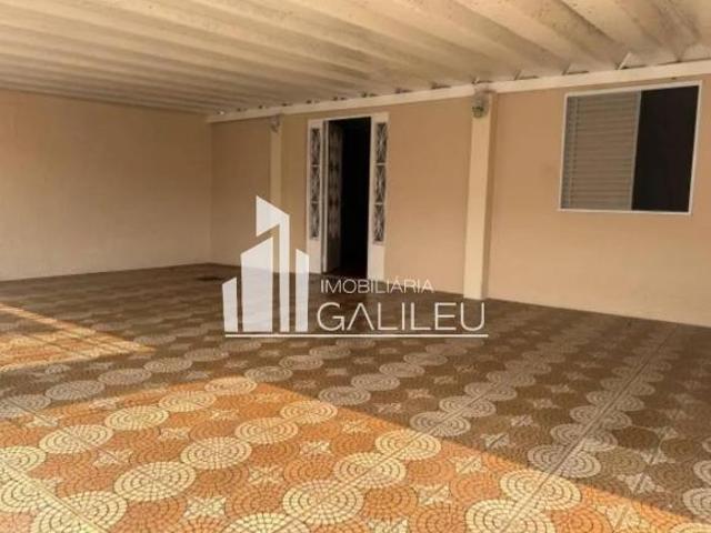 Casa térrea em condomínio fechado na região da UNIP
