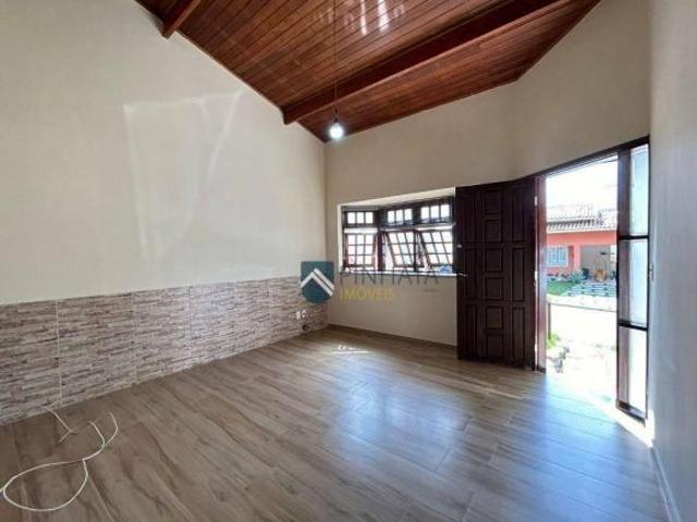Casa térrea em condomínio Grape Village Vinhedo | 3 quartos com suíte | Quintal + 4 vagas