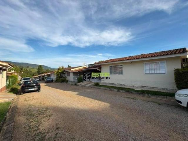 Casa térrea em Condomínio Village no Ribeirão dos Porcos!