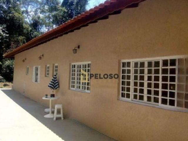 Casa térrea em condomínio | 218m² | 4 dormitórios | 1 suíte | 15 vagas Santa Inês Caieiras/SP