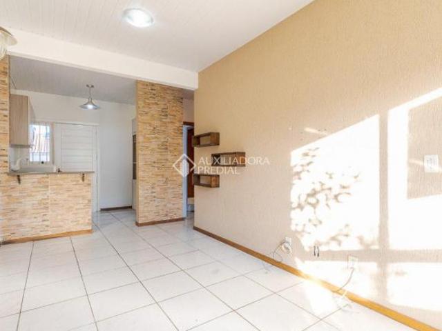 Casa térrea em condomínio 2 dormitórios