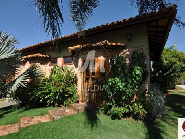 Casa térrea em condominio 3 dormitórios/suite, cozinha planejada, portaria 24 horas, lazer, espaço