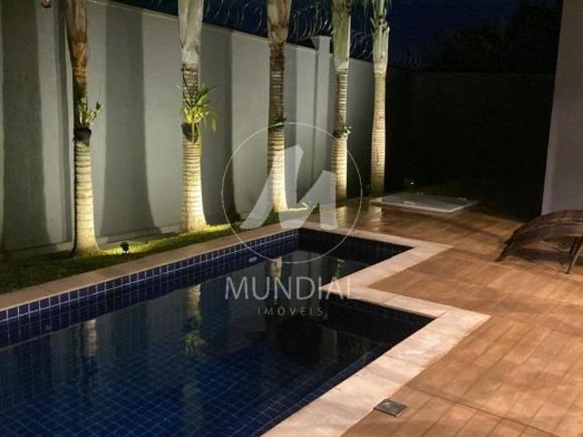 Casa térrea em condominio 3 dormitórios/suite, cozinha planejada, portaria 24 horas, lazer, espaço