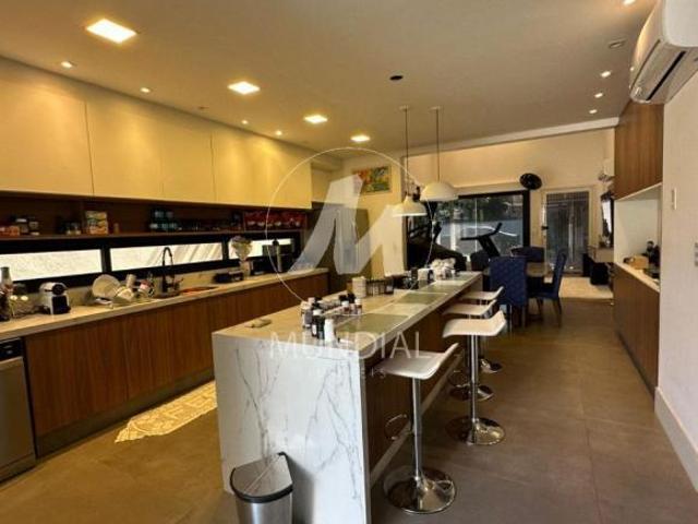 Casa térrea em condominio 3 dormitórios/suite, cozinha planejada, portaria 24 horas, lazer, espaço