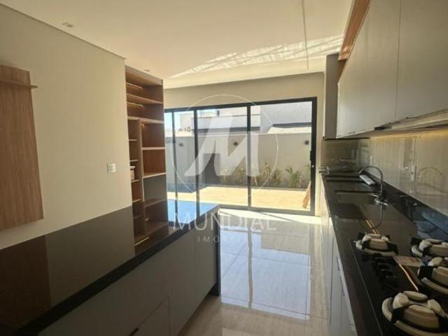 Casa térrea em condominio 3 dormitórios/suite, portaria 24 horas, em condomínio fechado