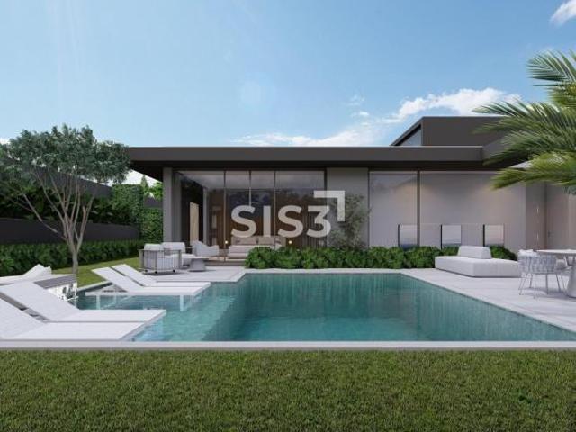 Casa Térrea em Construção no Cond. Campos do Jordã
