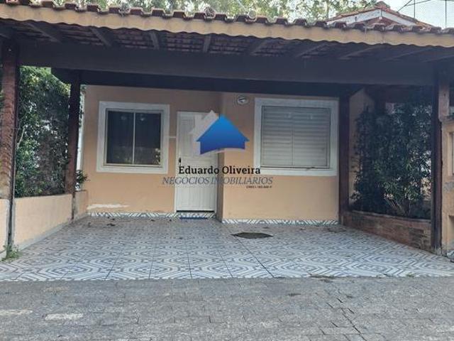 Casa térrea em Cotia 2 dormitórios e 2 vagas