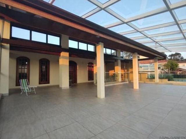 Casa terrea em Cotia condominio Dom Henrique