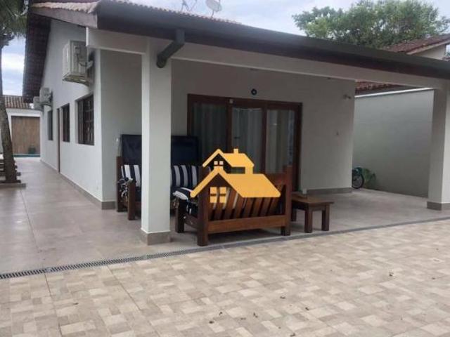 Casa Térrea em Juquehy com 3 Dormitórios 2 Suítes, Piscina Privativa, Edícula com Lavabo Externo e