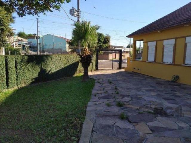 Casa térrea em ótimo estado