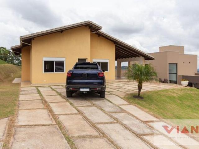 Casa Térrea em paruru Ibiúna